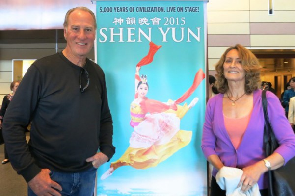 Skådespelare: "Du måste se Shen Yun"