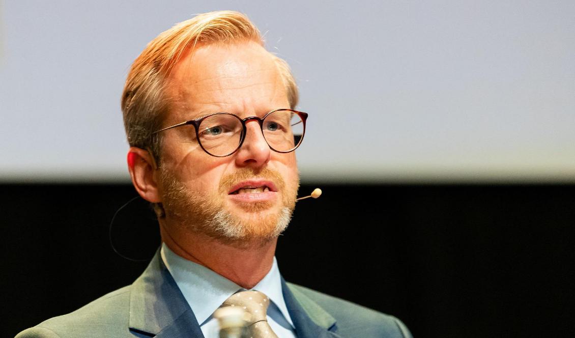 Damberg: Gängen ska klämmas åt