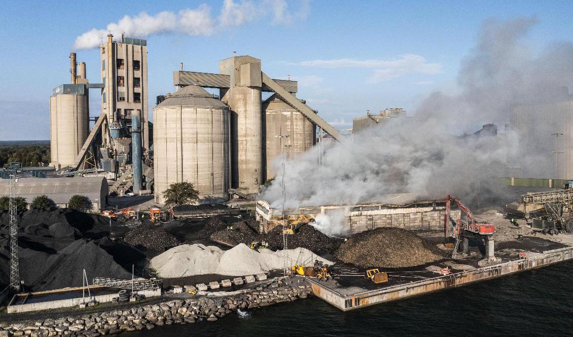 Branden släckt på Cementa i Slite