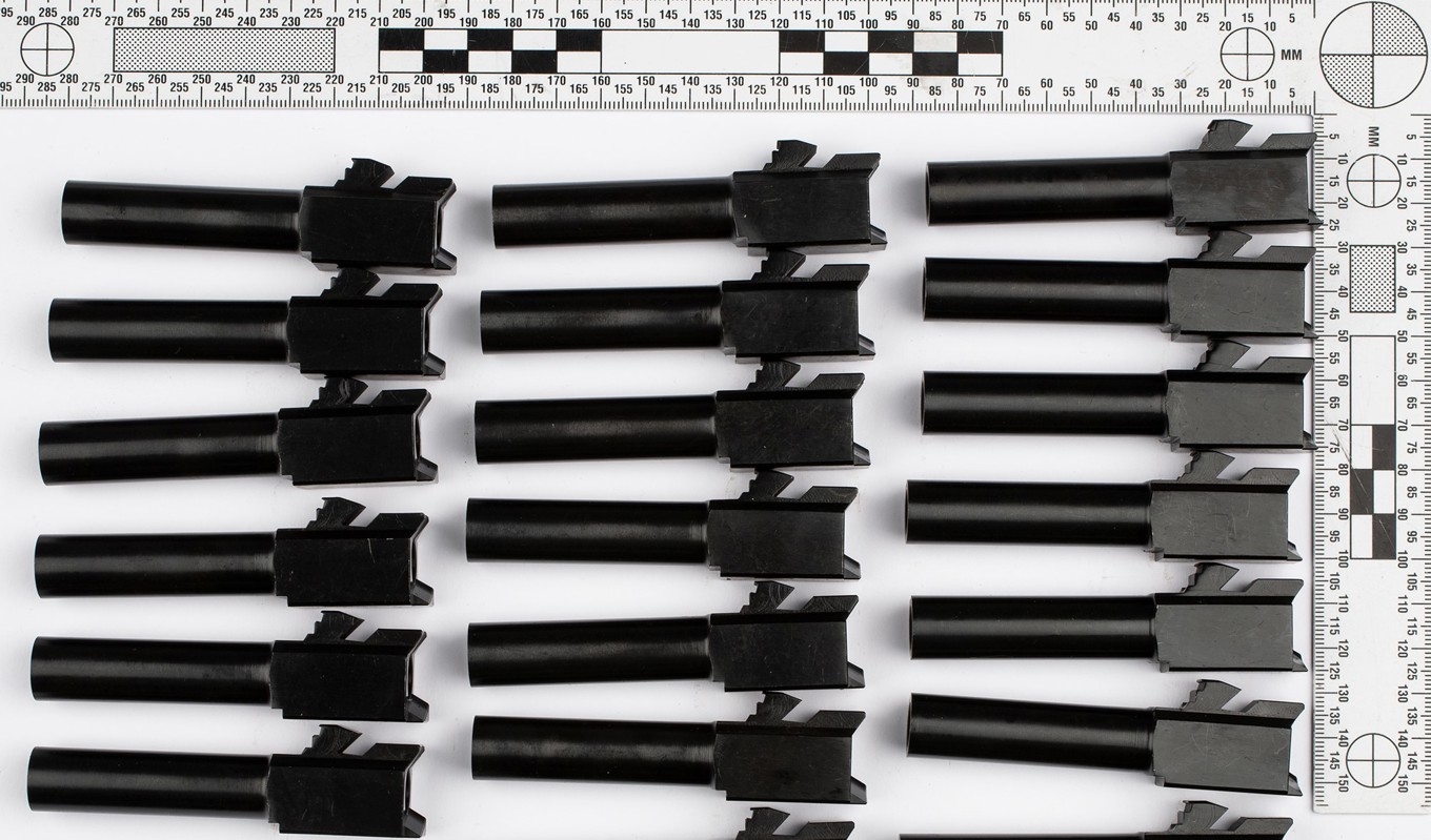 Åtalas för smuggling av 3D-printade vapendelar