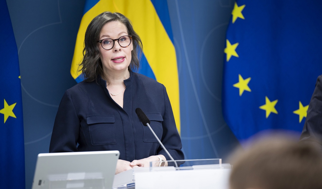 Regeringen ska inrätta återvändandecenter