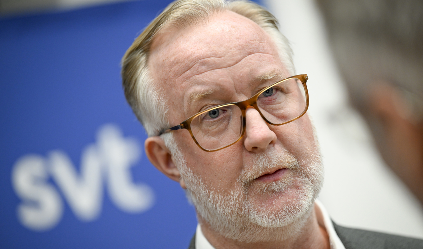 L vill stoppa bidrag till etniska föreningar