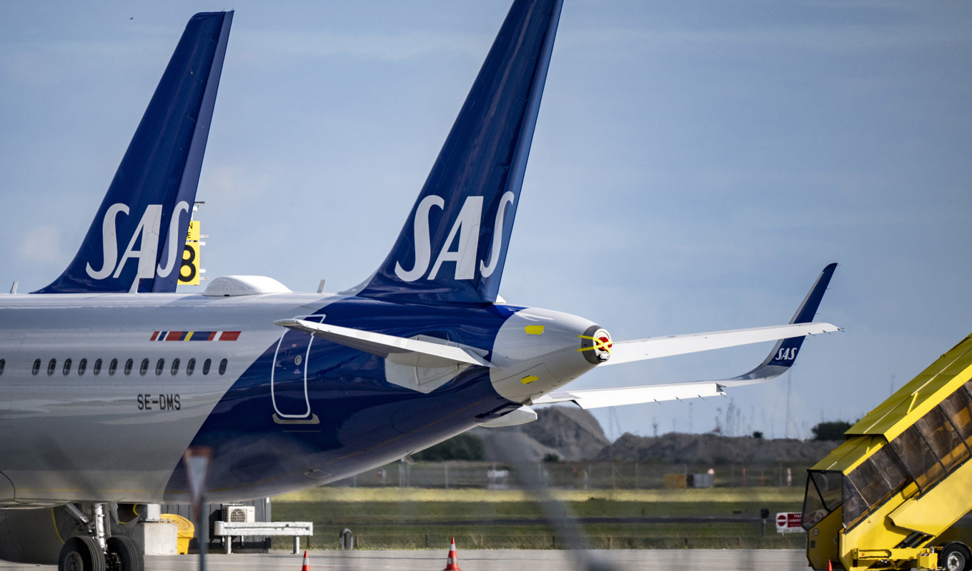 Förlusttyngda SAS utvärderar bud