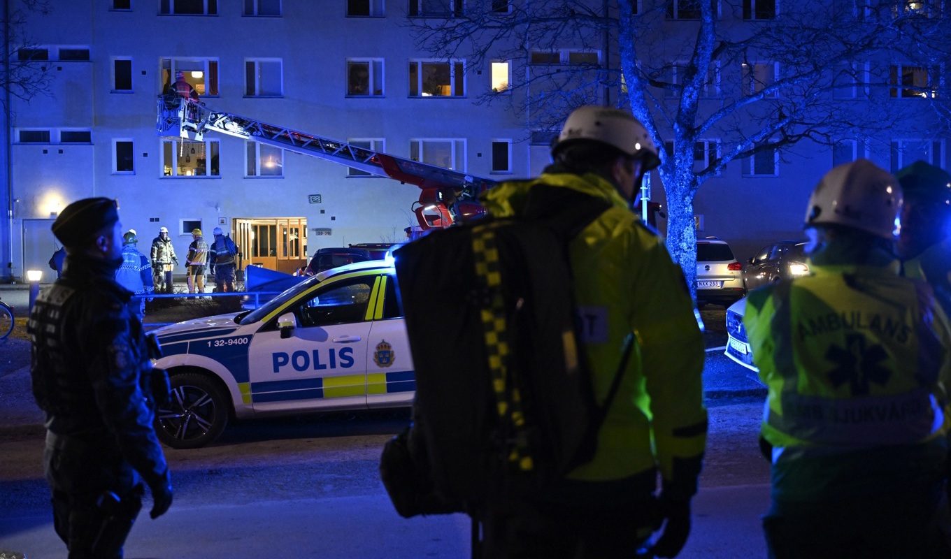 Ny explosion – boende evakueras med stegbil