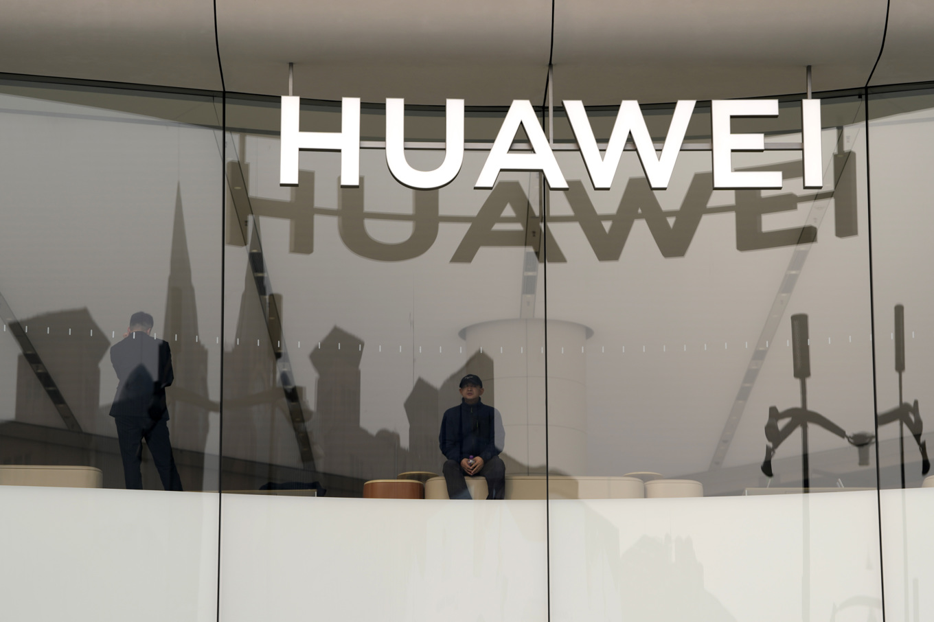 Huawei får ta del av hemlig information