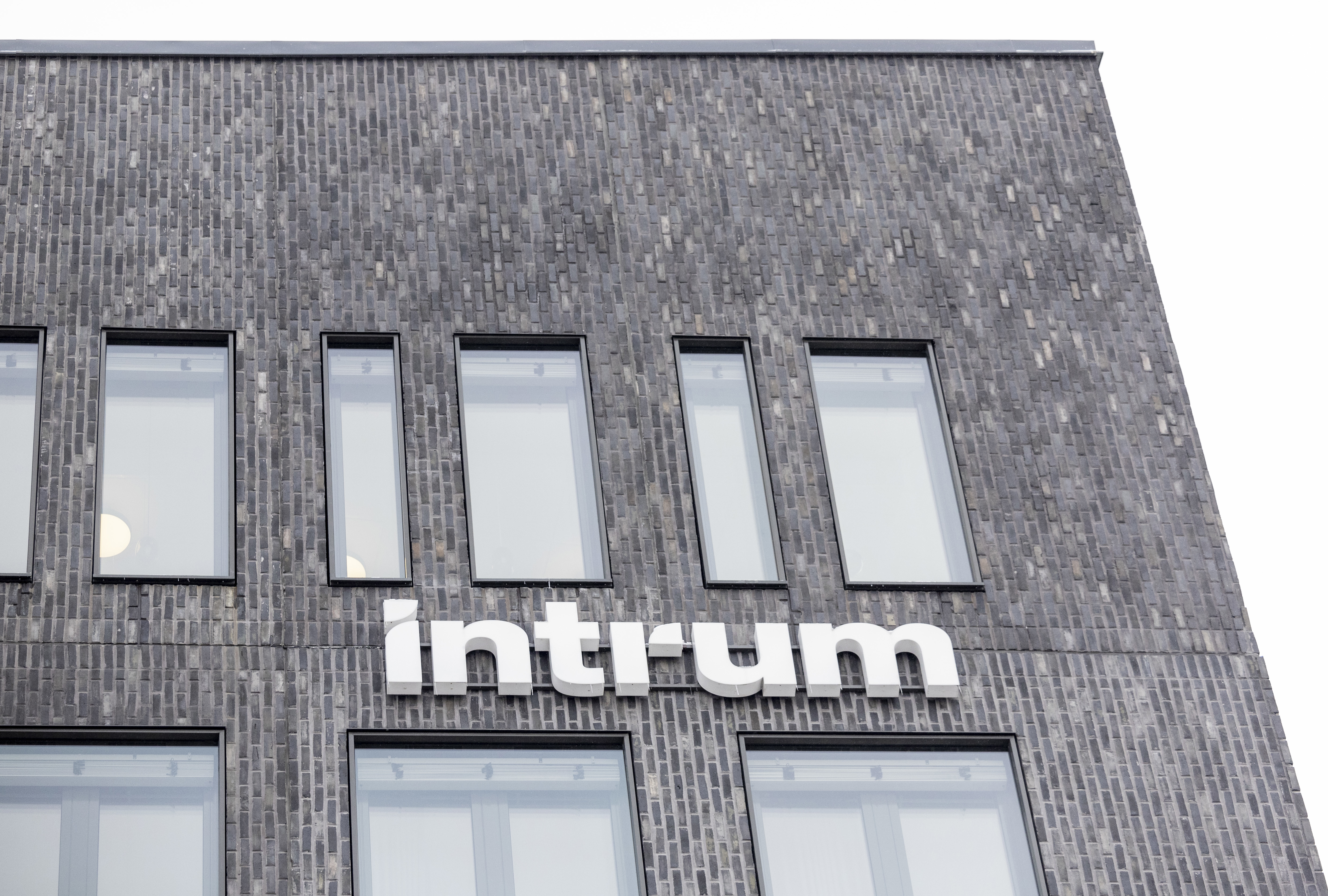 Grönt ljus för Intrum