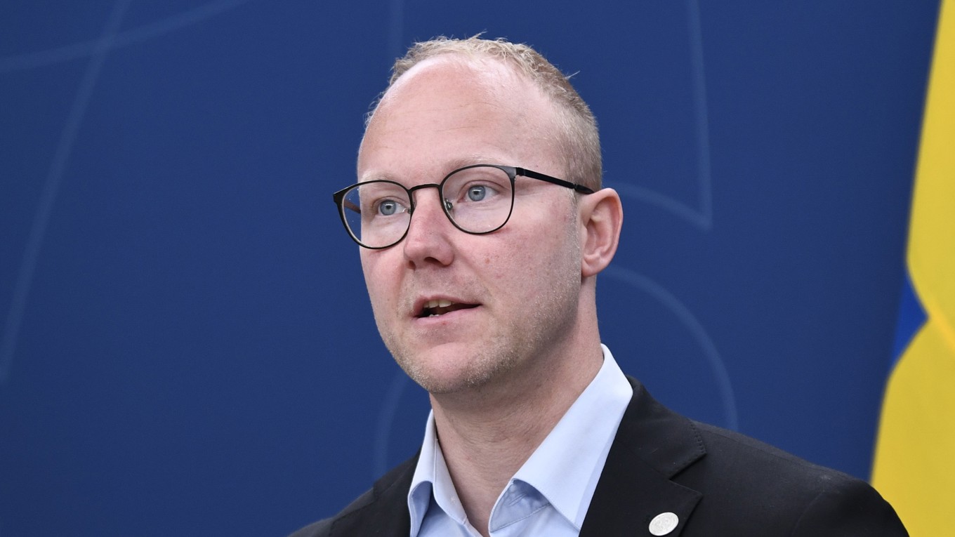 Aspling (SD): S prat om migration är bara taktik