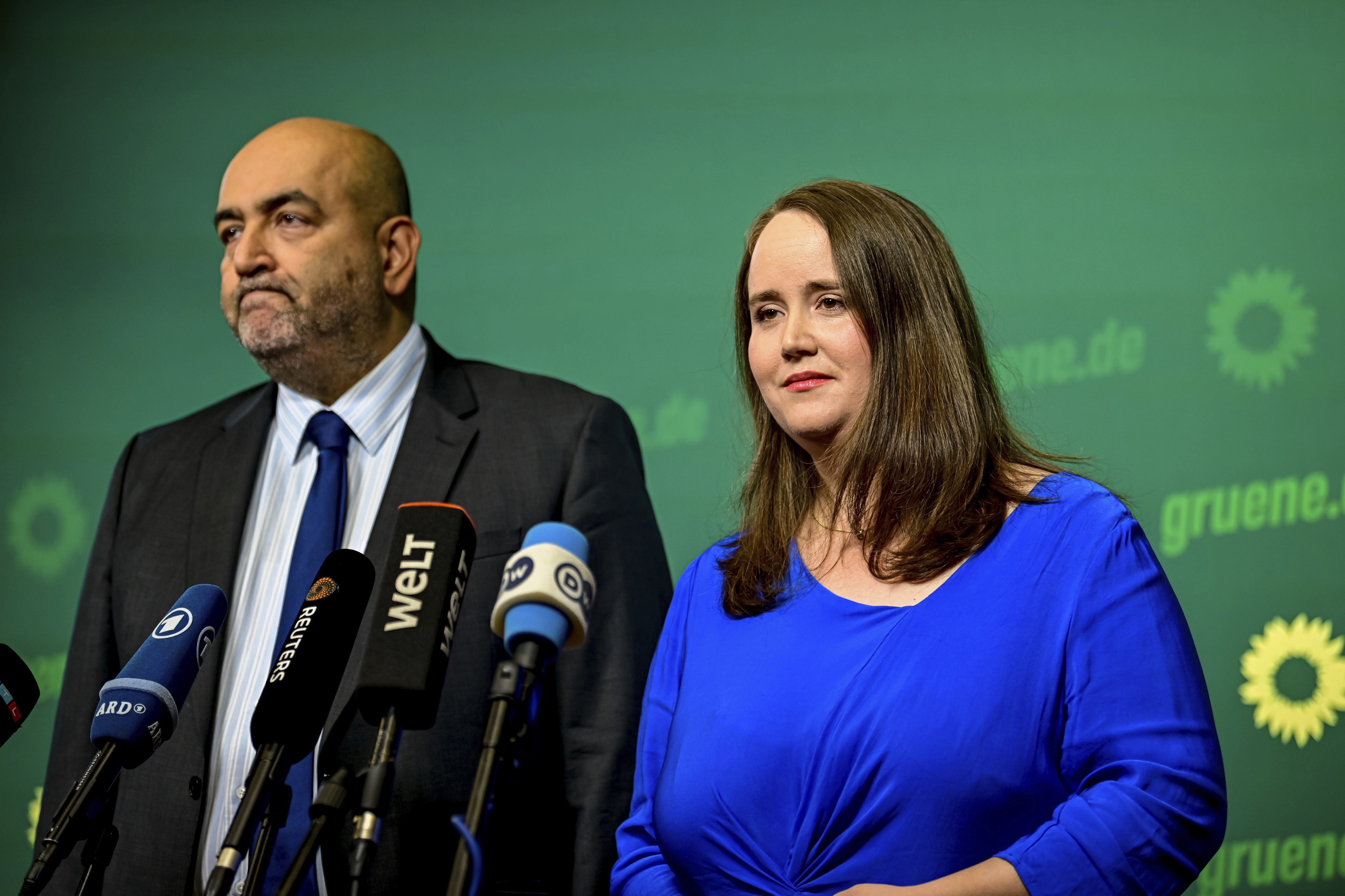 Gröna partiledare avgår i Tyskland