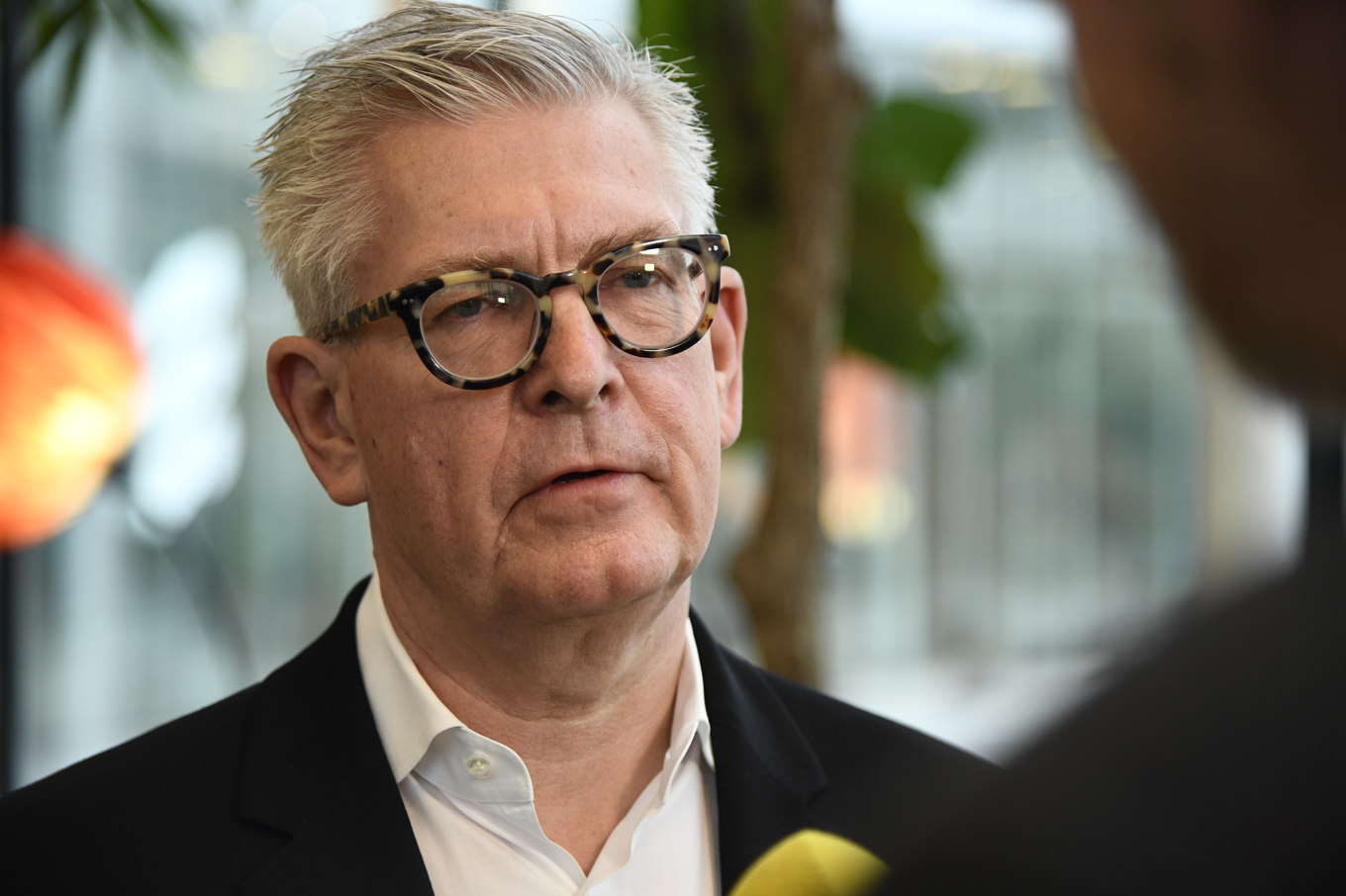 Ericsson slår förväntningarna