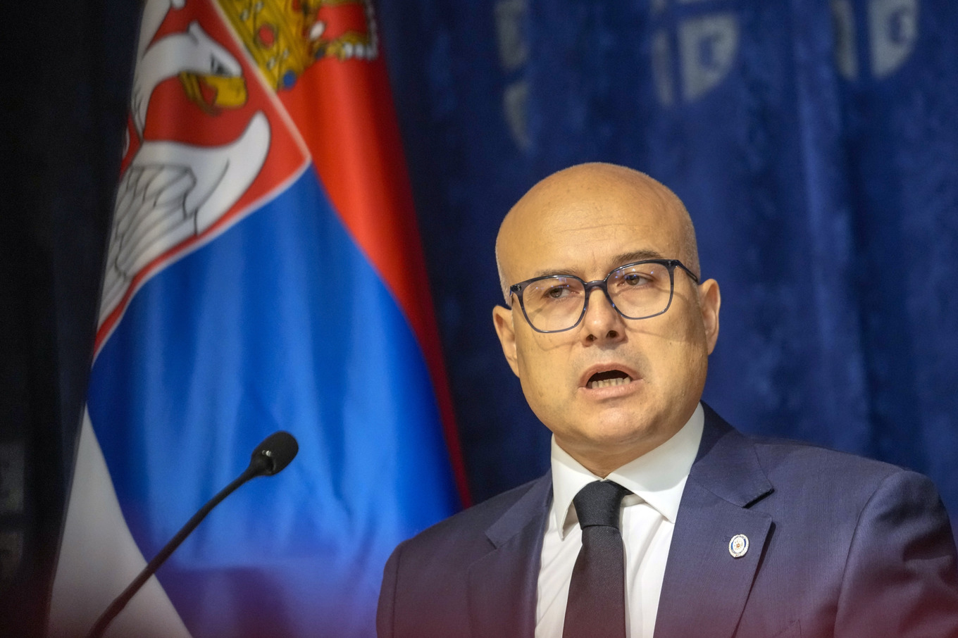 Serbisk minister avgår efter dödliga takraset