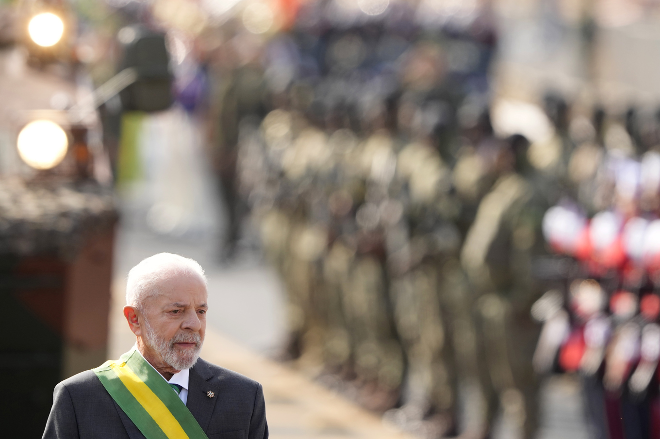 Lula vaken och talbar efter akut operation