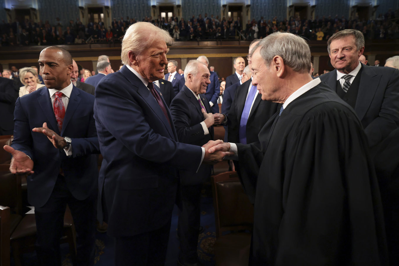 HD: Trump får använda krigslag från 1798