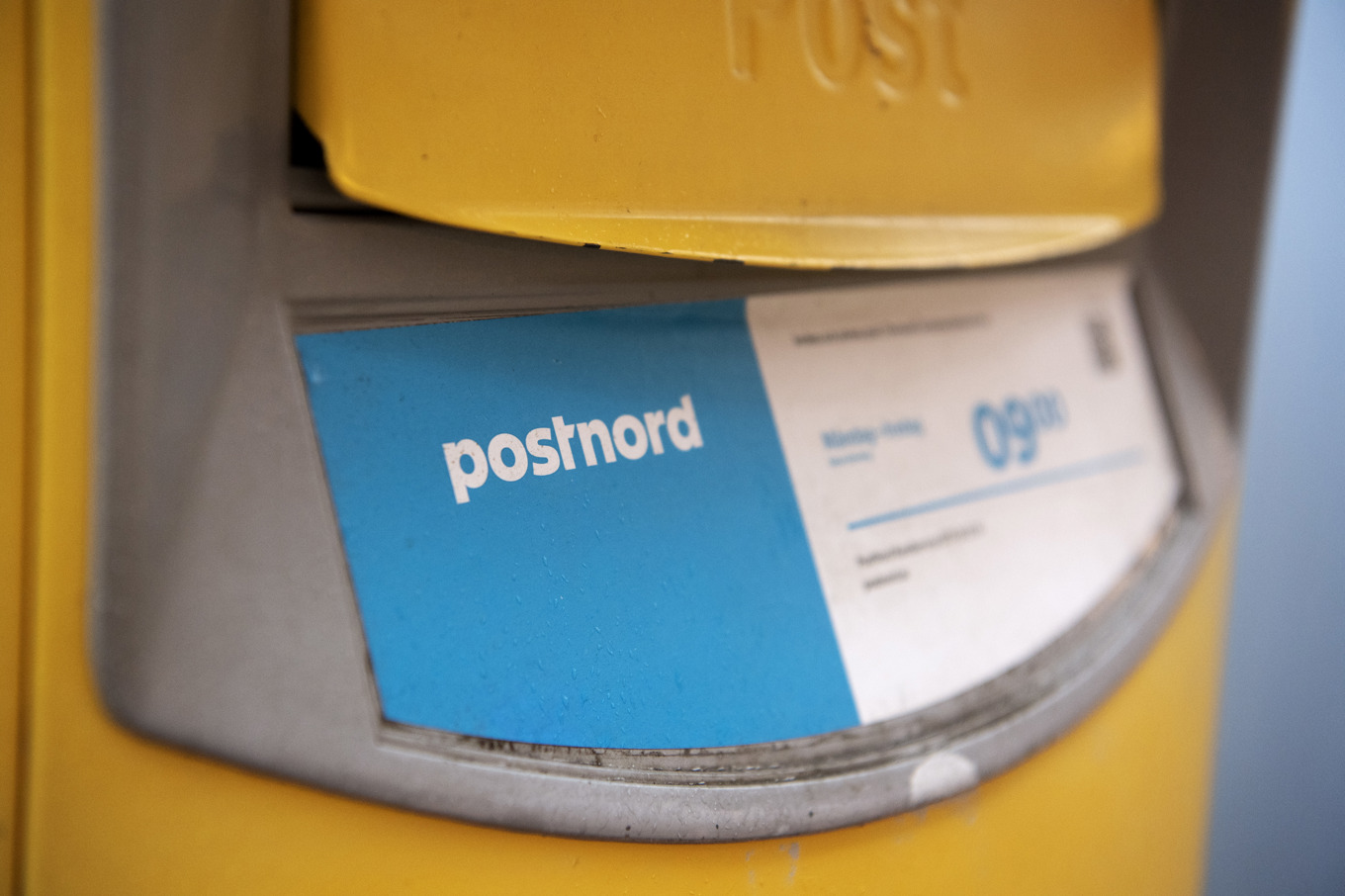 Postnord utan gensvar från civilministern i ett år