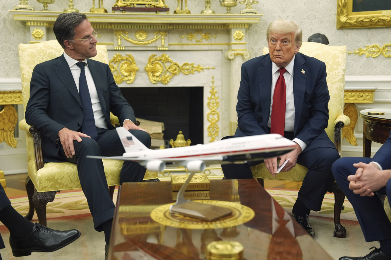 Trump hotar Ryssland med tullar på 100 procent