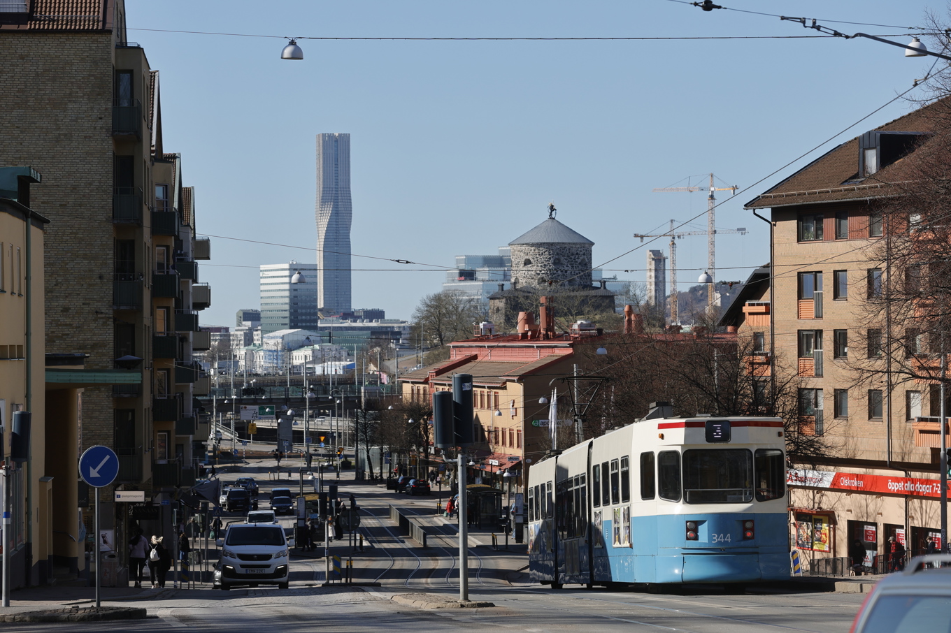 Polisen: 1 000 personer i Göteborgs gängmiljöer