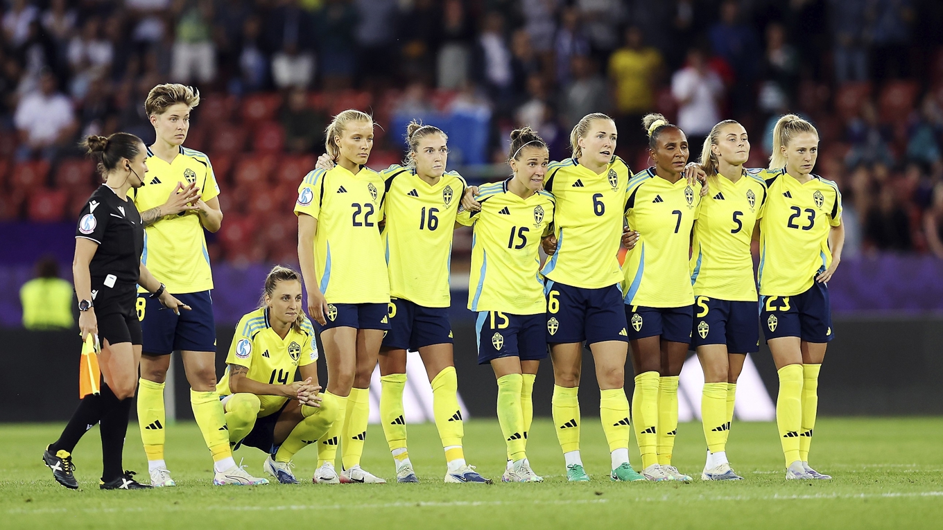 Sverige i centrum för damfotboll