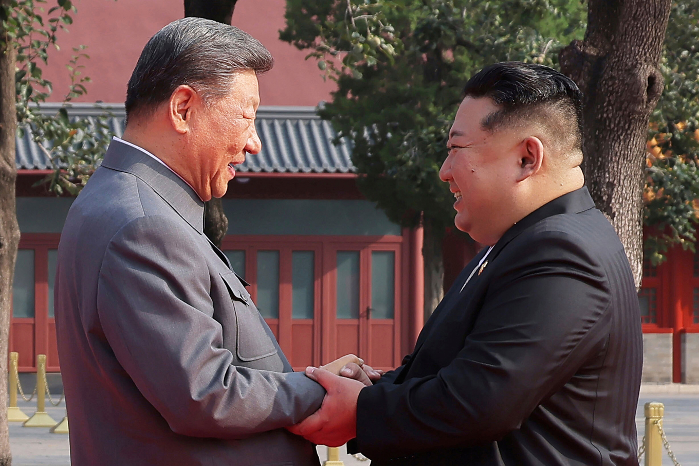 Xi och Kim på tu man hand: Betonar omutlig vänskap